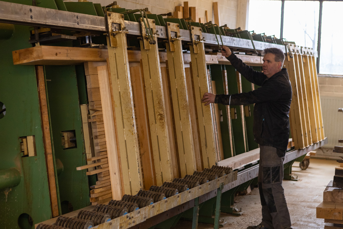 Über uns - Lotze Holztechnik GmbH